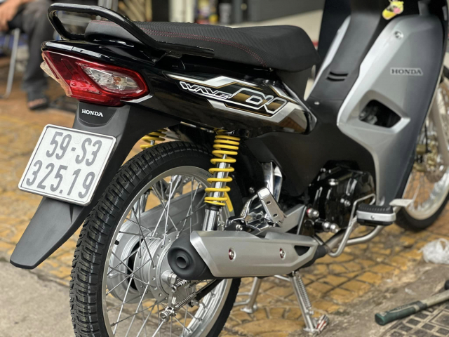 Honda Wave độ rũ bỏ sự tối giản để đổi lấy ngoại hình sang chảnh | 2banh.vn