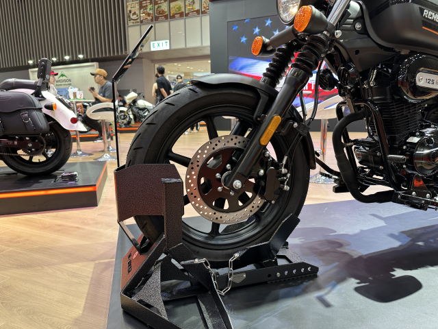 Chiêm ngưỡng Renegade và Scrambler X Cafe - 2 mẫu xe của UM Motorcycles ...