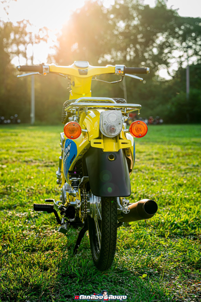 Honda Super Cub độ phong cách Spoon Sport – Gã 'giò gà' cháy phố với ...