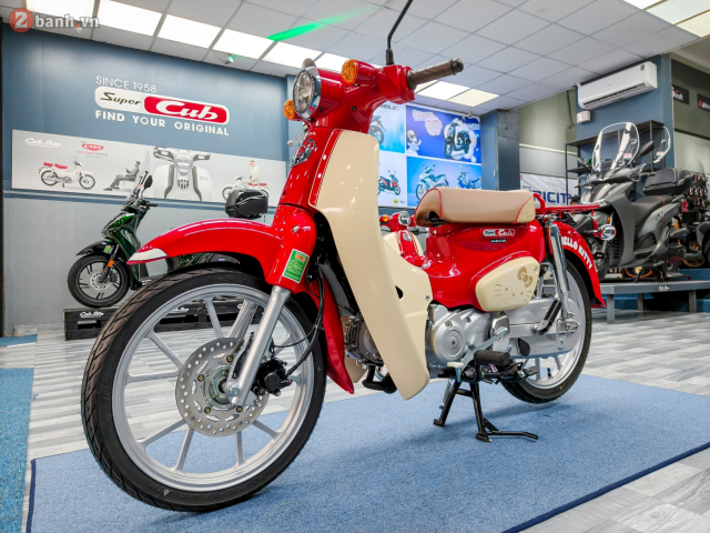 Hình ảnh thực tế Honda Super Cub 110 Hello Kitty vừa đổ bộ thị trường Việt Nam | 2banh.vn