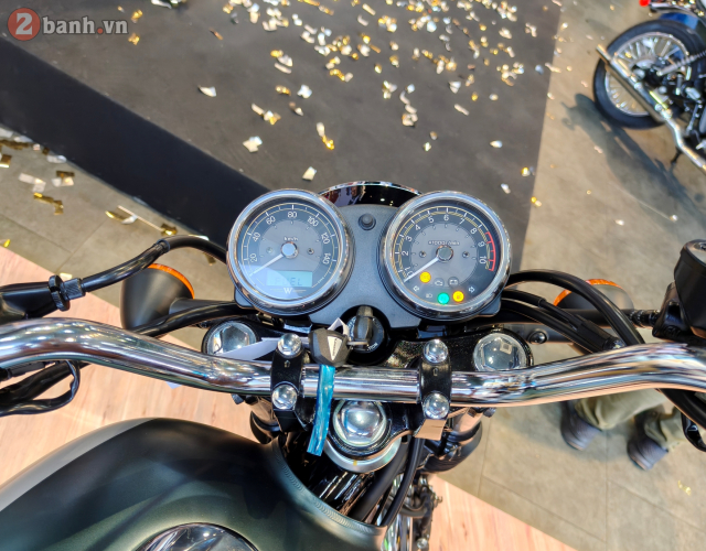 Kawasaki W230 2026 chính thức ra mắt thị trường Việt Nam với giá bán ...