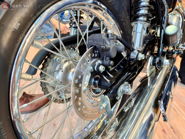 Kawasaki W230 2026 chính thức ra mắt thị trường Việt Nam với giá bán ...