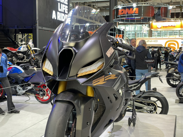 BMW Motorrad Concept RR – Khi BMW hé lộ bản thiết kế cho kỷ nguyên ...