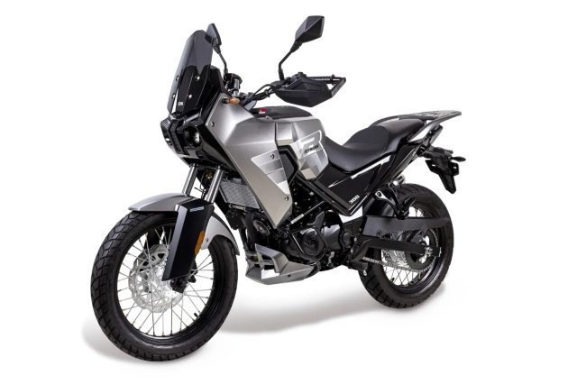 SYM NHR 300 2026 đối thủ đáng gờm của Kawasaki Versys-X 300 | 2banh.vn