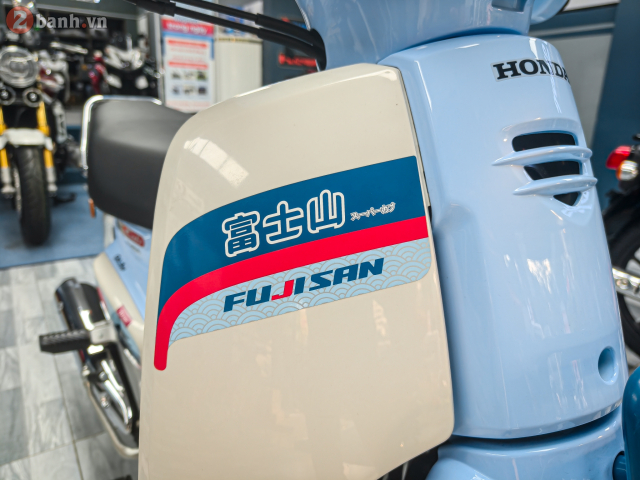 Cận cảnh Honda Super Cub 110 Fujisan Limited Edition vừa đổ bộ thị ...