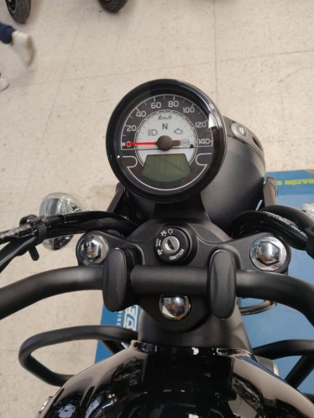 Hình ảnh thực tế Suzuki GN 160 ở đại lý: Một chiếc côn tay bền bỉ và ...