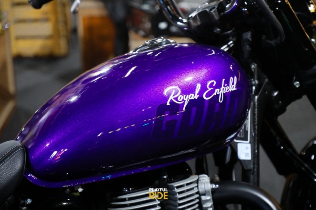 Royal Enfield tung màu tím ảo diệu cho Goan Classic 350: Bobber cổ điển ...
